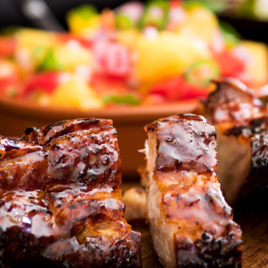 Viandes, volailles, poissons et farces boucanés